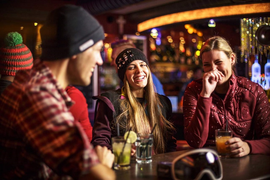 Apres Ski in Les Arcs | Ski Weekends